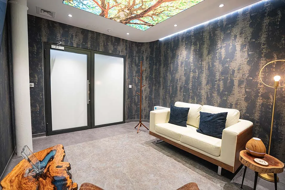 Find us | Dr Rez Dental | Dentist in Liverpool | Dentist Wirral, Wigan ...