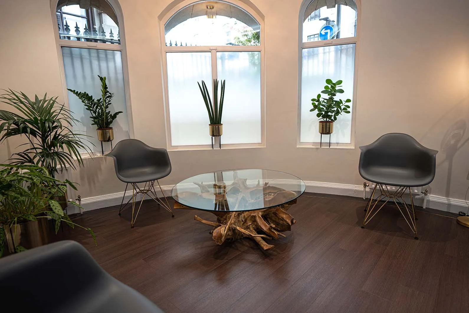 Find us | Dr Rez Dental | Dentist in Liverpool | Dentist Wirral, Wigan ...