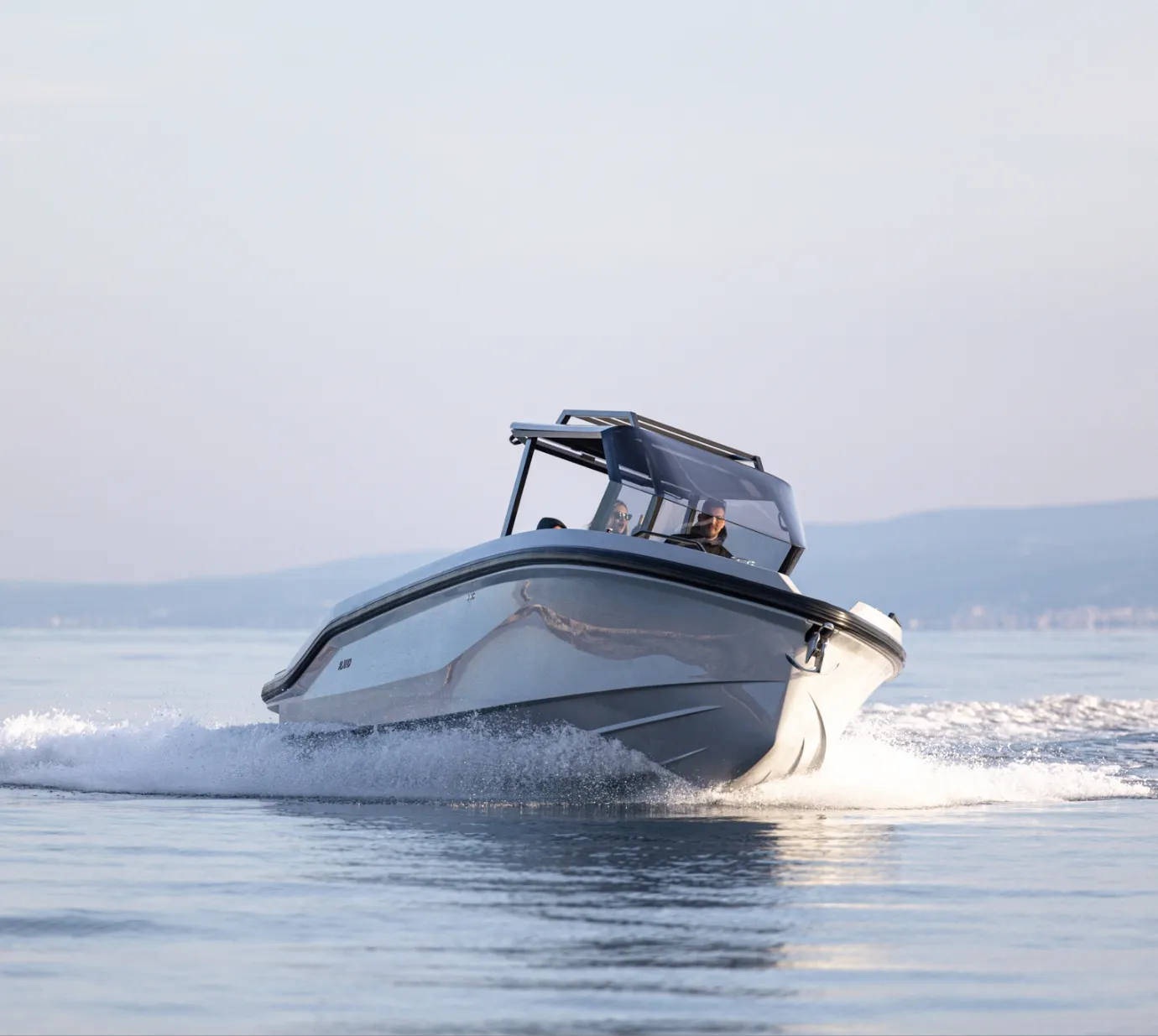 RAND Roamer 29: Discover the Ultimate 29 ft Adventure Boat