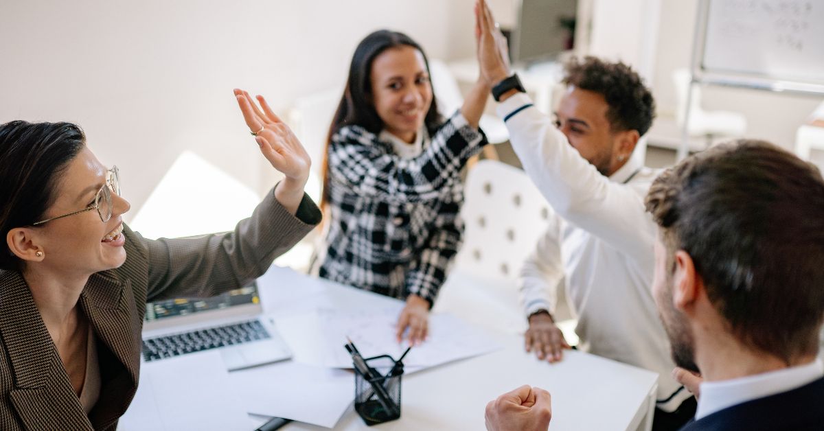 10 Employee Retention Benefits for a Stronger Team