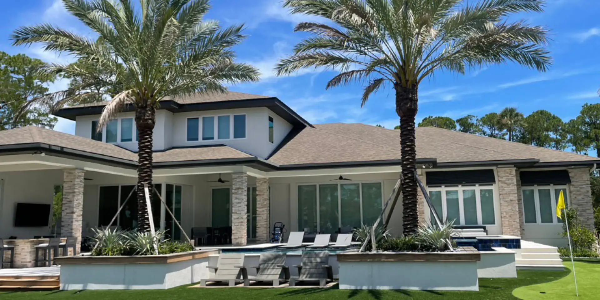 4 Warning Signs You Need Roofing Services Right Away