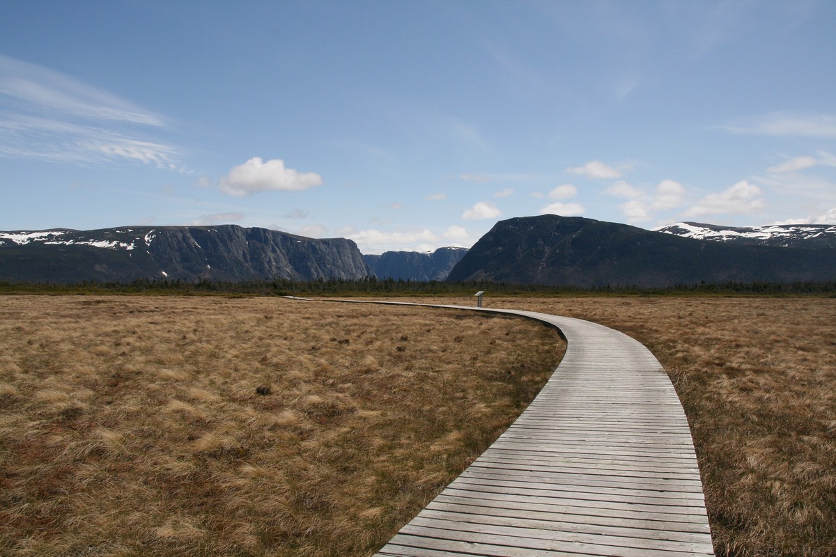 Your Guide to the Best National Parks in Canada | Travel Blog - Smaller ...