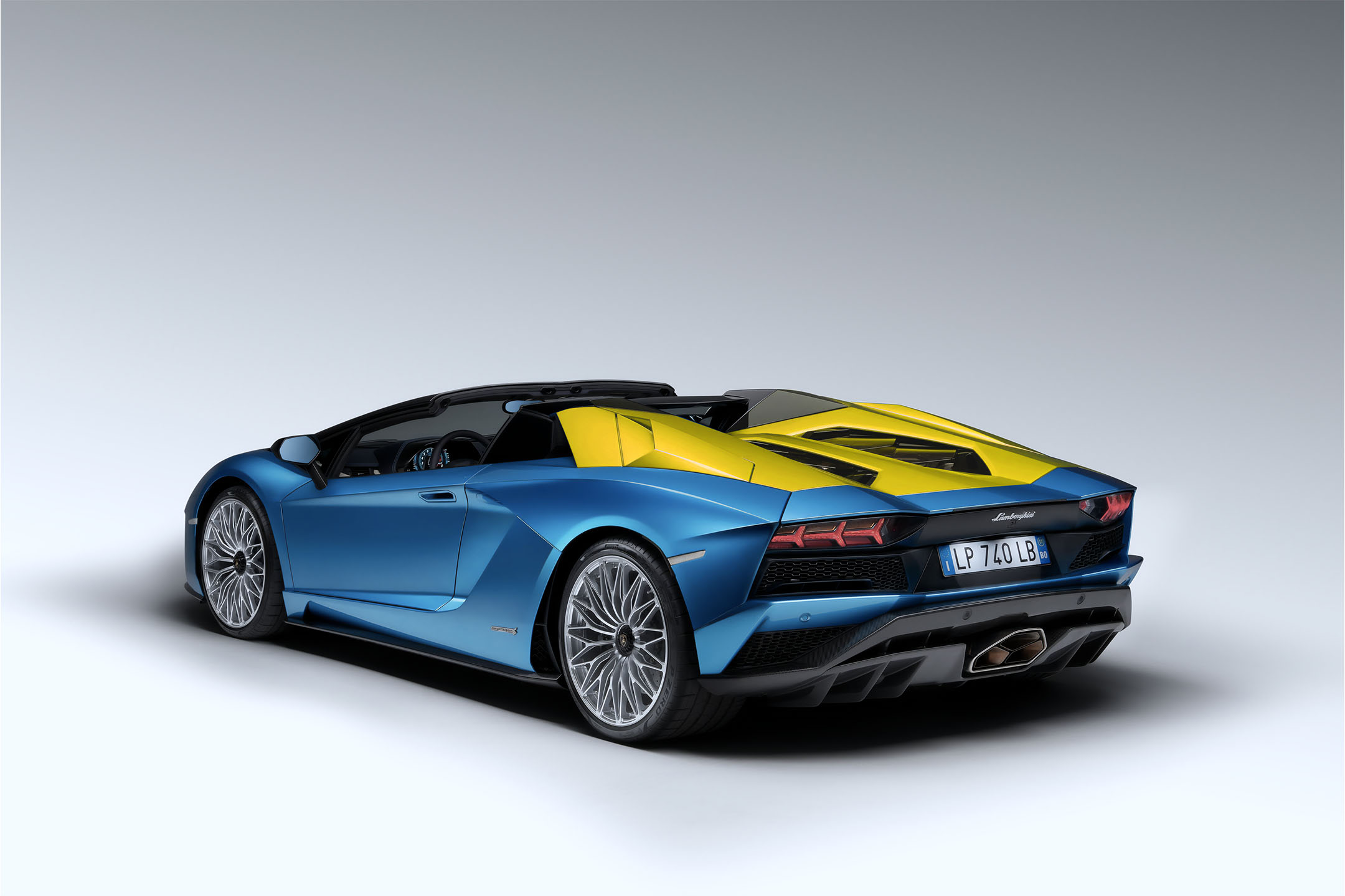 Lamborghini Aventador