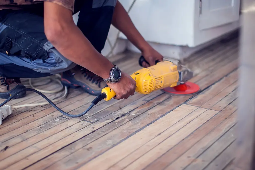 How to Stain a Deck: All You Need to Know | Oahu Pro Painters