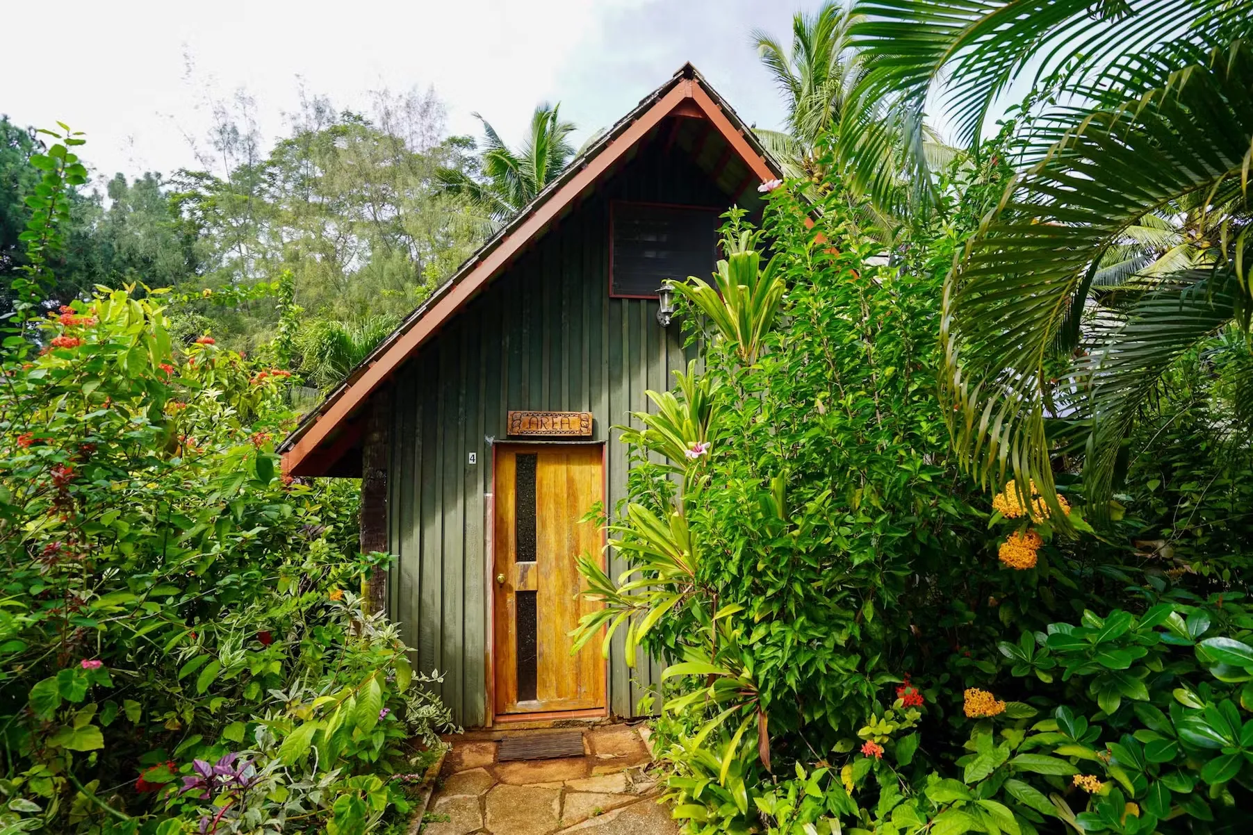 Tranquil Atiu Villas in Areora, Atiu | Cook Islands Getaway with ...