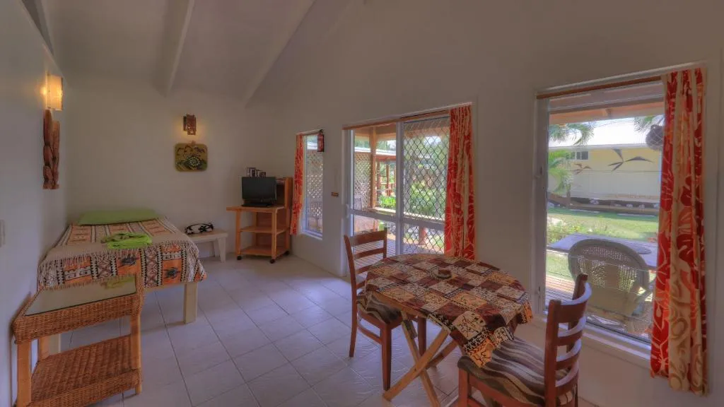 Oceanfront Adults Only Accommodation in Ngatangiia, Rarotonga ...