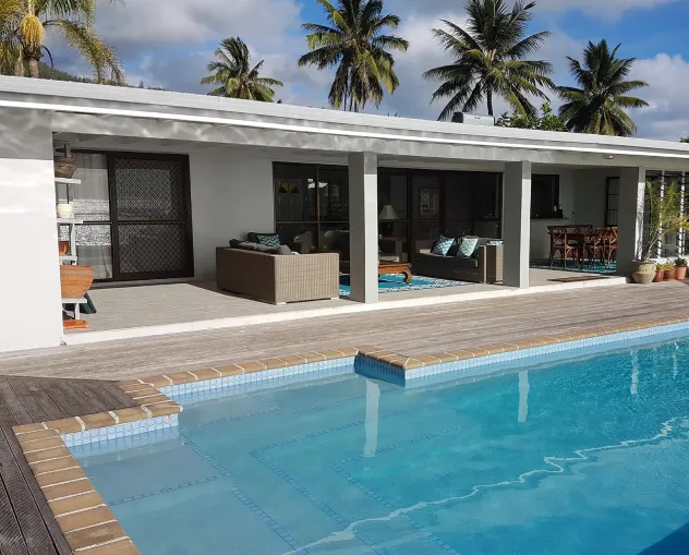 Beachfront Villa in Arorangi, Rarotonga with Pool and Free Airport ...