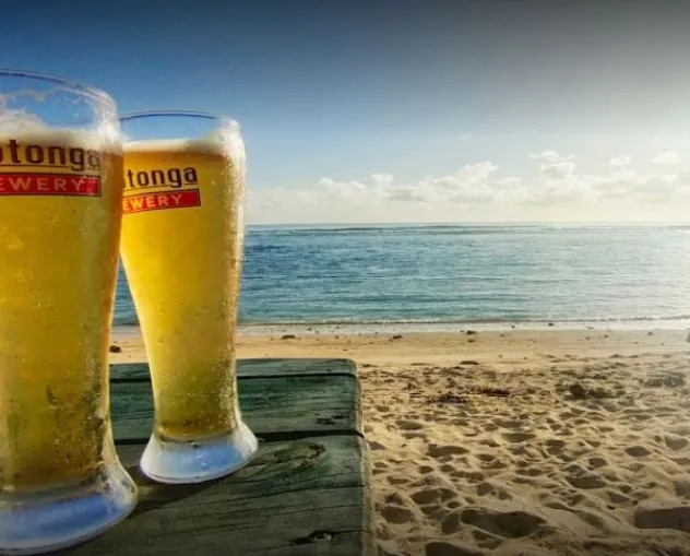 Waterline Restaurant & Beach Bar: Beachfront Dining in Arorangi ...