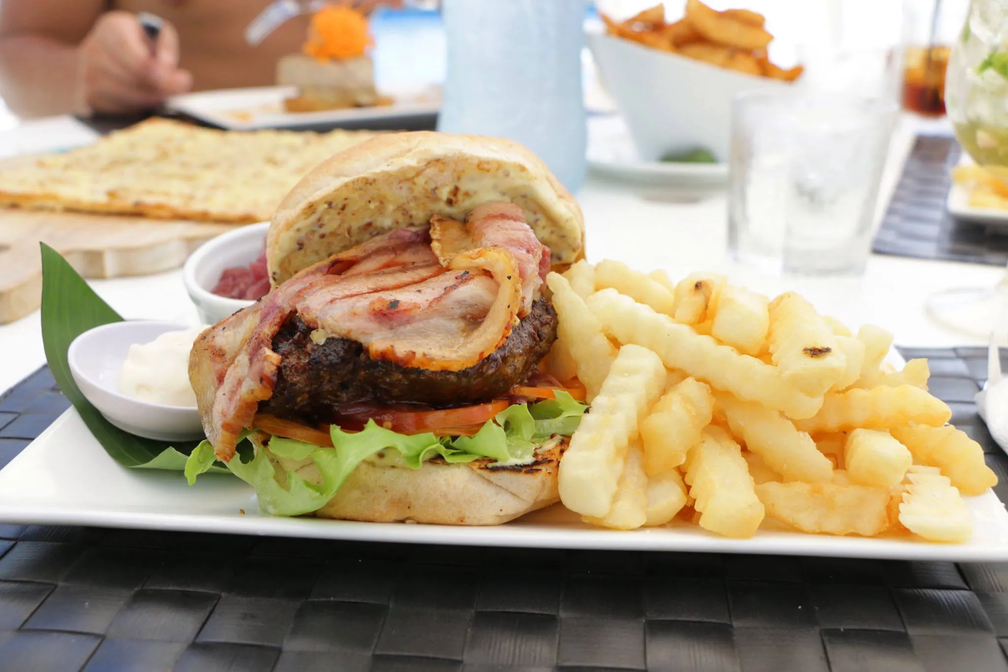 SilverSands at Muri Beach Club Hotel: South Pacific Cuisine ...