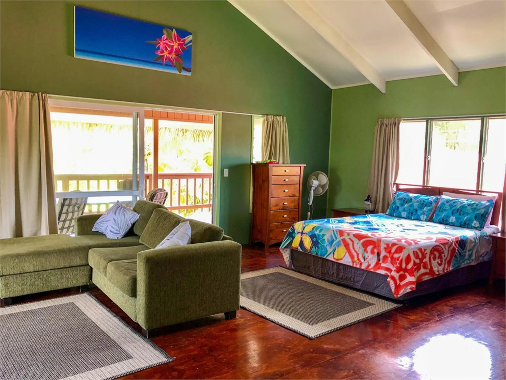 Beachfront Accommodation in Rarotonga | Heather's Beach House - Cook ...