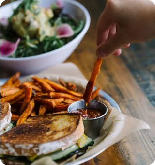 The Rogue Roundabout | CRAFT KITCHEN + BEVERAGE LAB