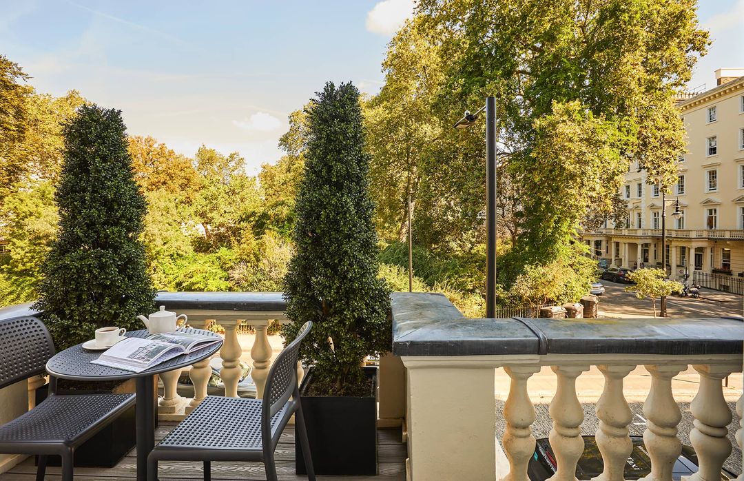 Luxurious Balcony King Room | Eccleston Square Hotel London