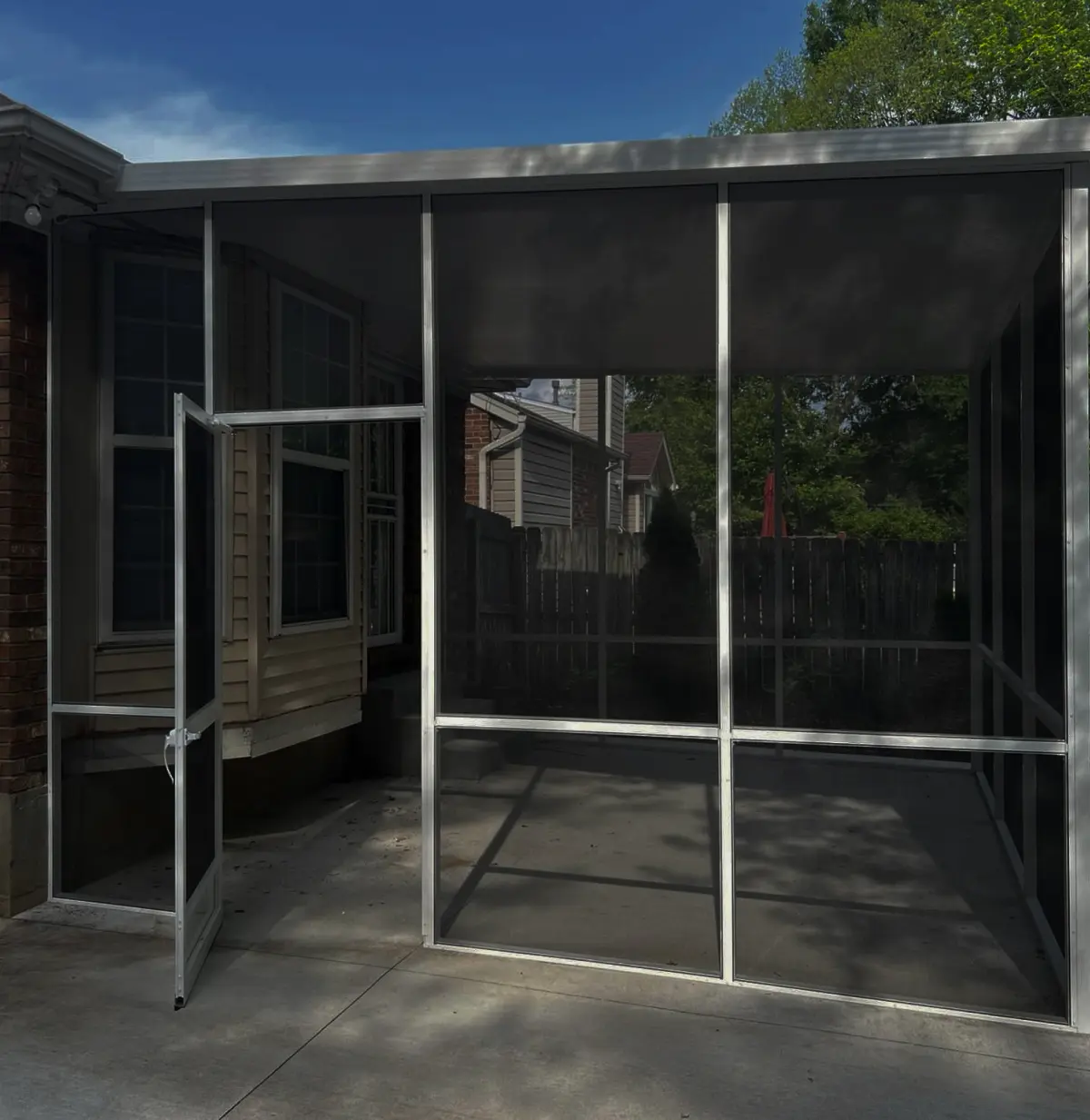 Studio Screen Room | Bluegrass Sunrooms | Louisville, KY
