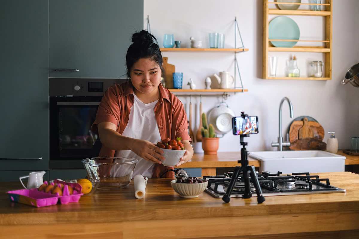 How Much Do Content Creators Make? - Teachable How Much Do Content Creators Make? - Teachable
