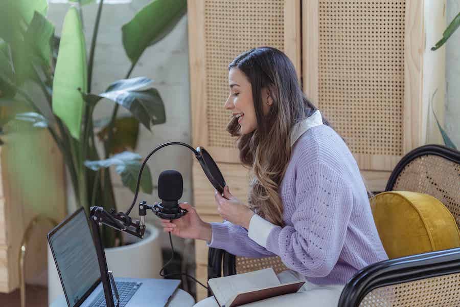 5 Tips for Enhancing Your Podcast Personality - Teachable Blog