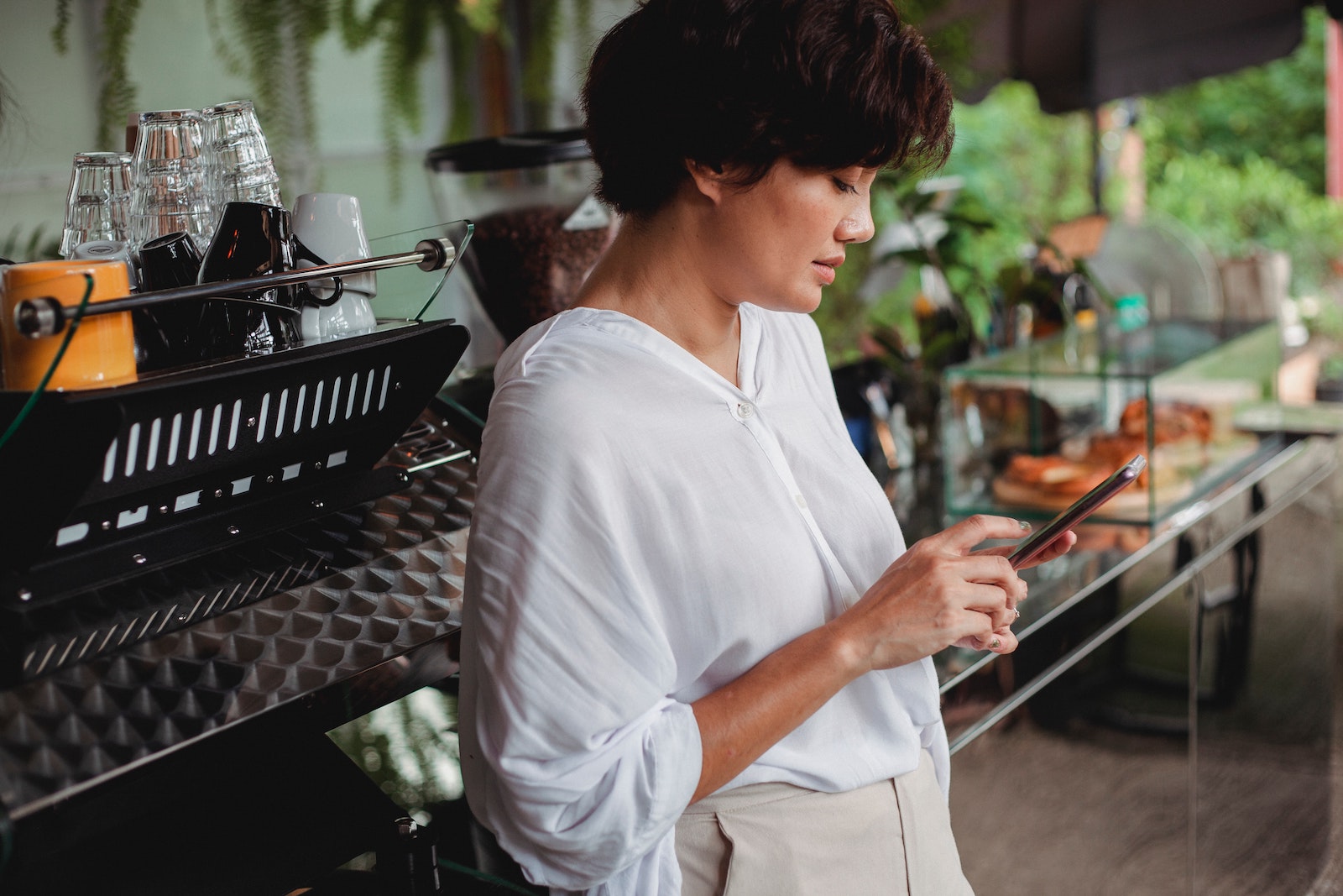 Branding 101: How to Find Your Brand Identity - Teachable Blog