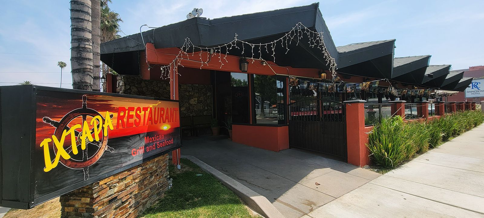 Gallery | Ixtapa Restaurant Mexican Grill and Seafood