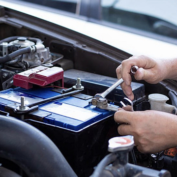 Mobile Car Battery Replacement Services in Dubai, Abu Dhabi & Sharjah ...