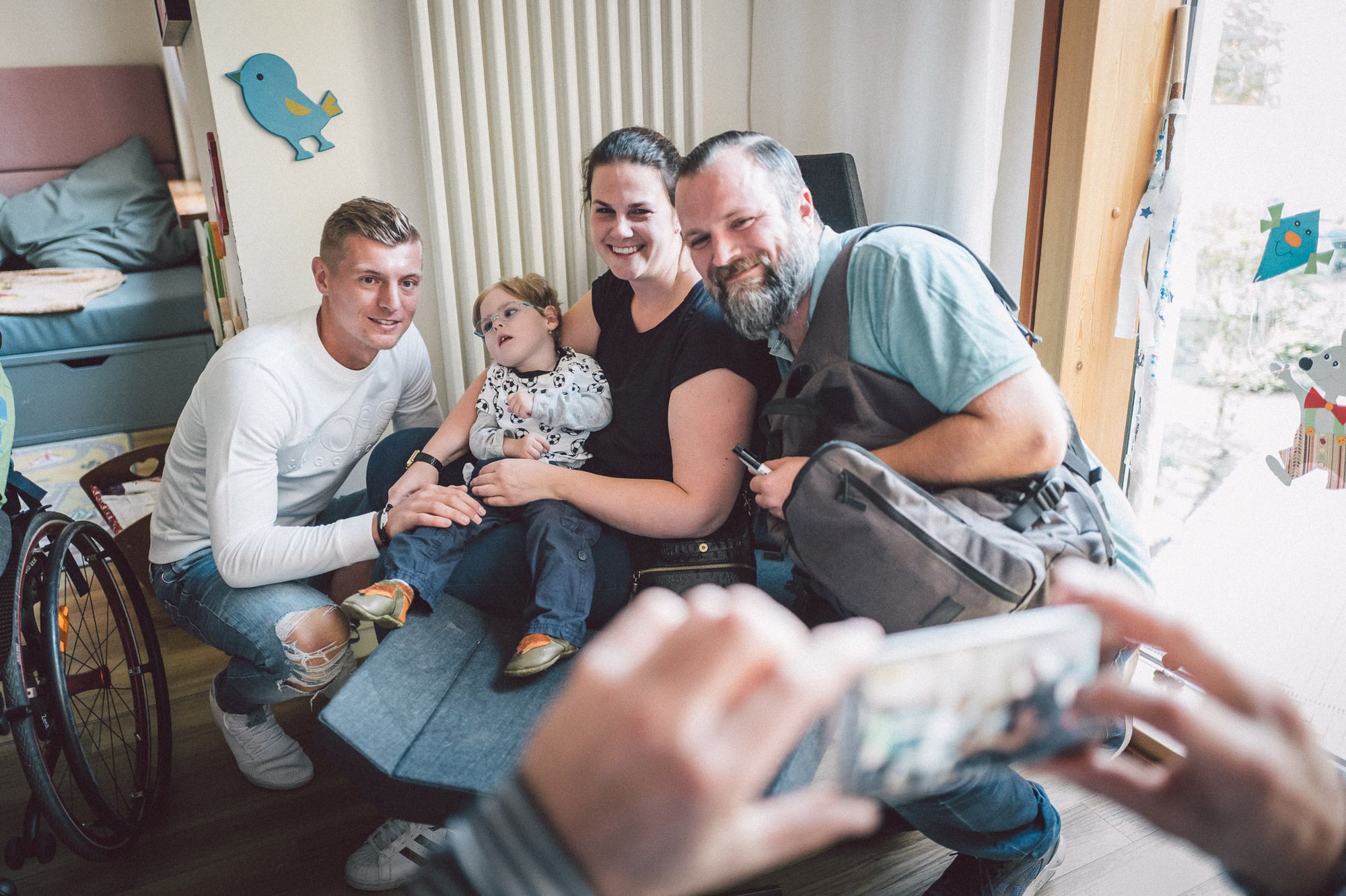 Toni Kroos Stiftung: Hilfe & Spenden für schwerkranke Kinder seit 2015