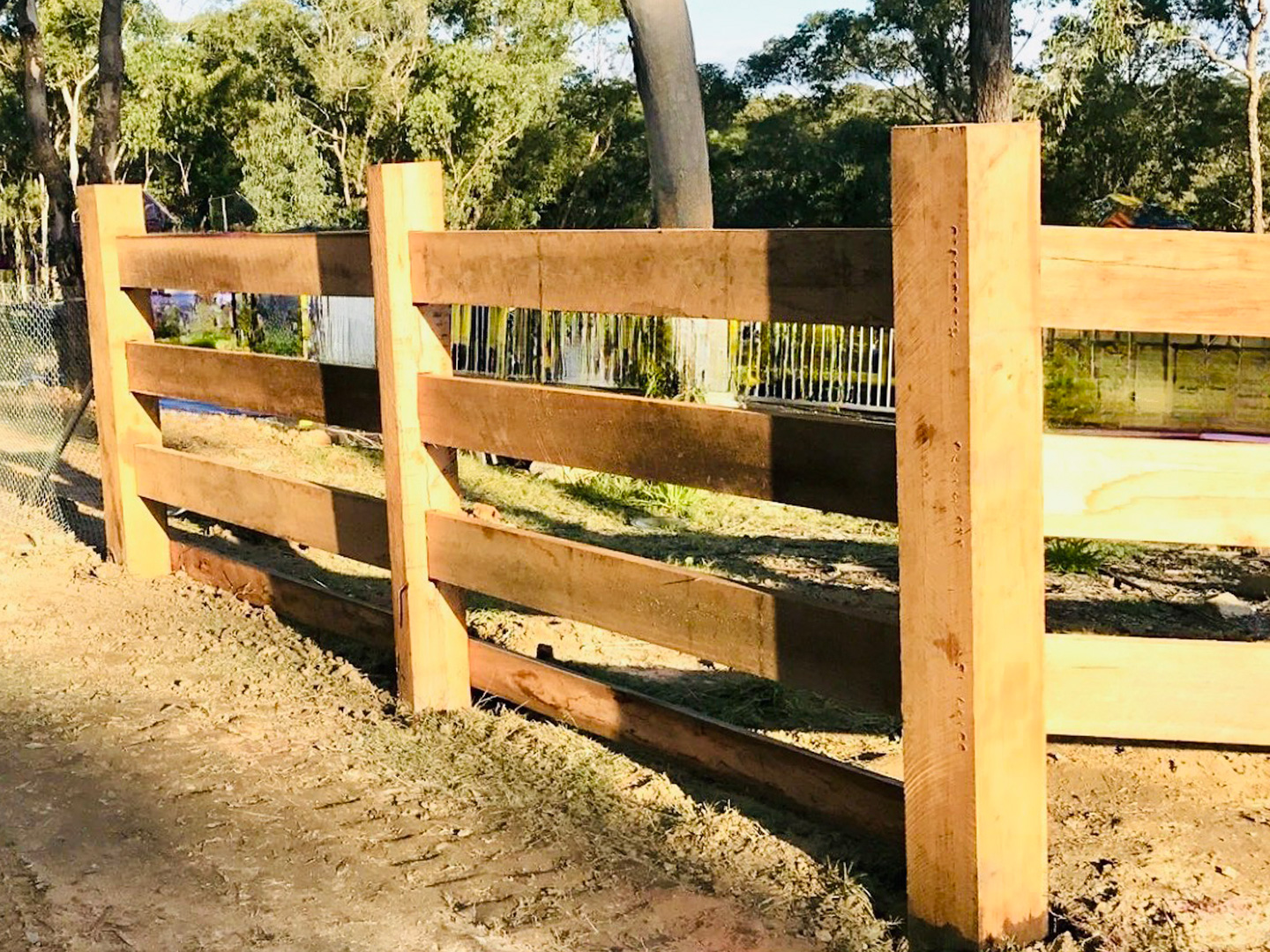 Mortised Post & Rail Fencing - Archix