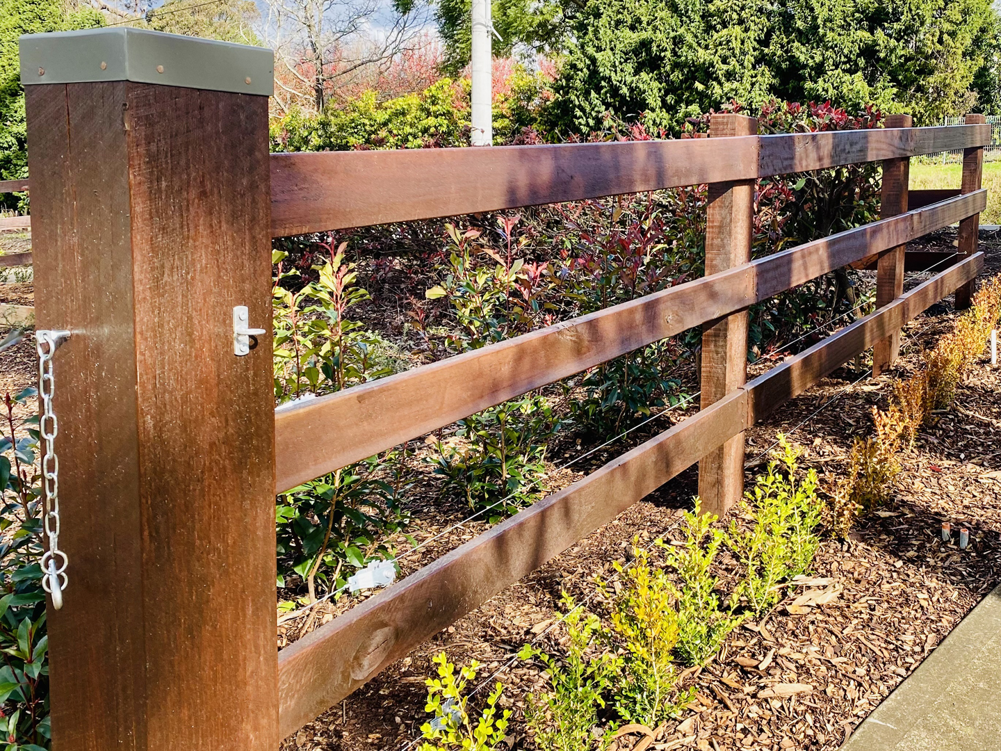 Face-Fixed Post & Rail Fencing - Archix