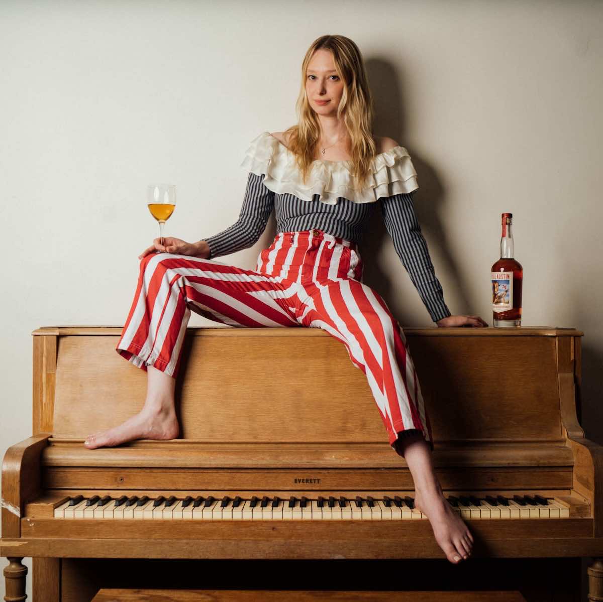 Seven Questions - MULTIMEDIA ARTIST HILLY HOLSONBACK