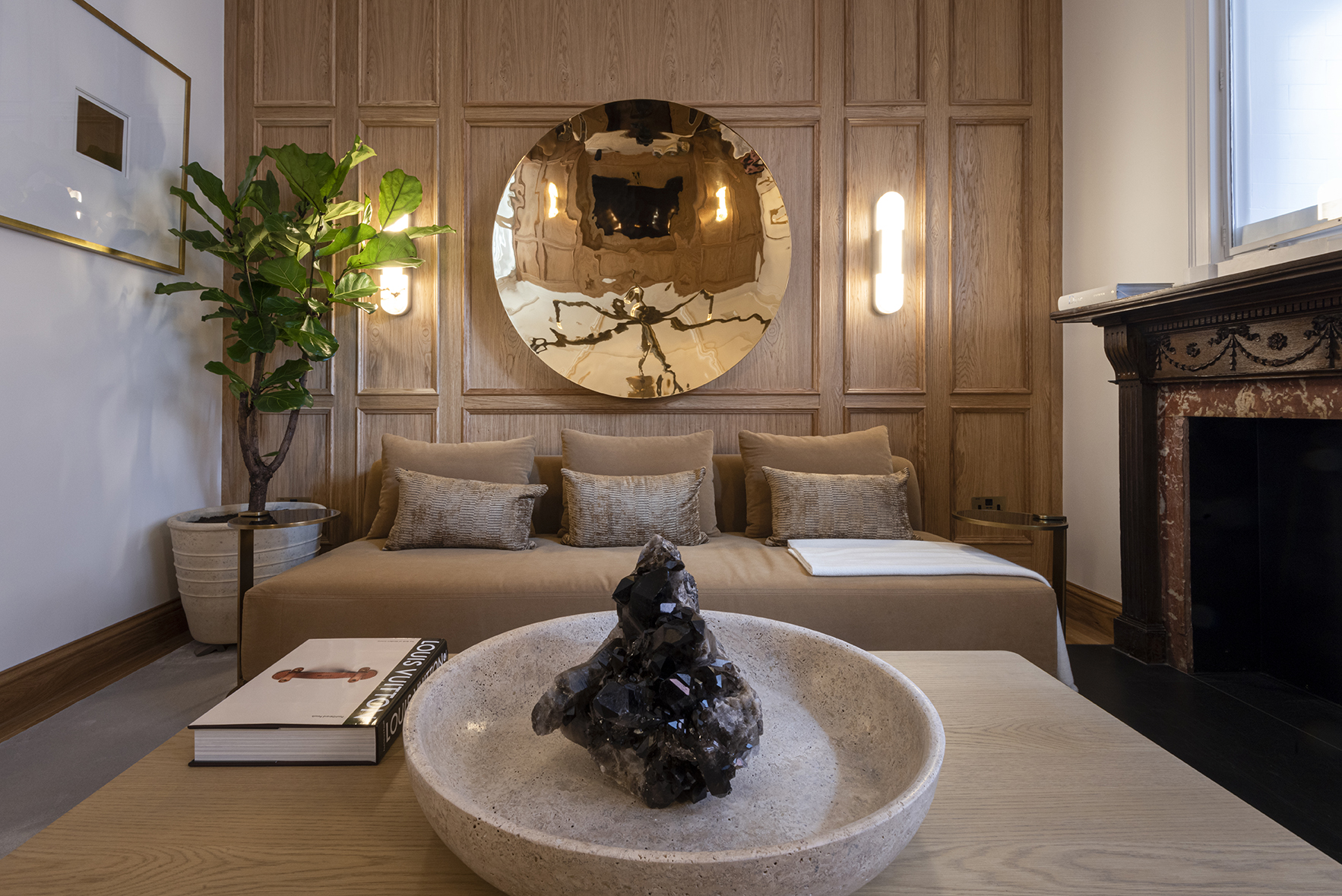 First UK clinic for high-end medical client