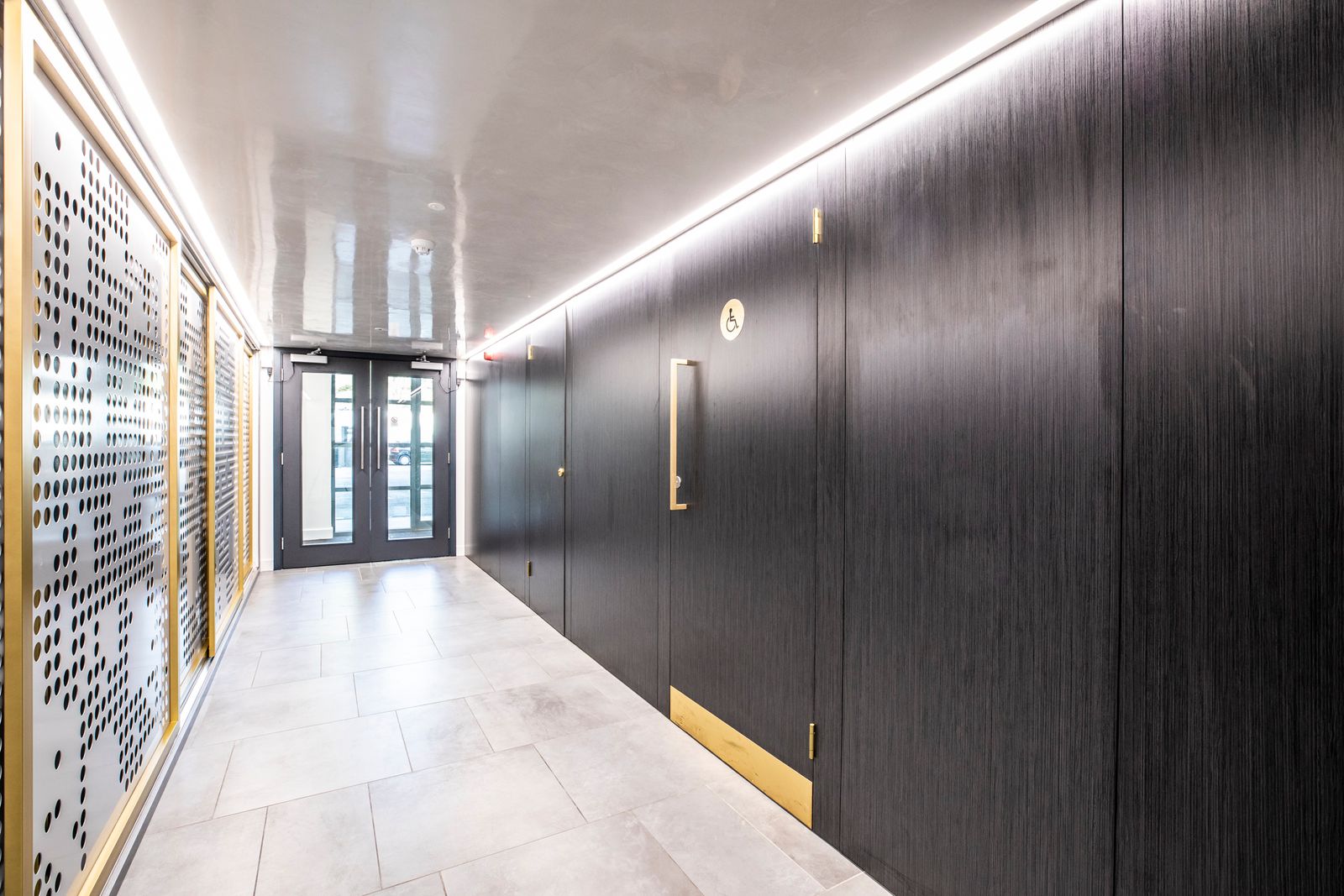 Refurbishment and fitout of mixed-use building for London property investor