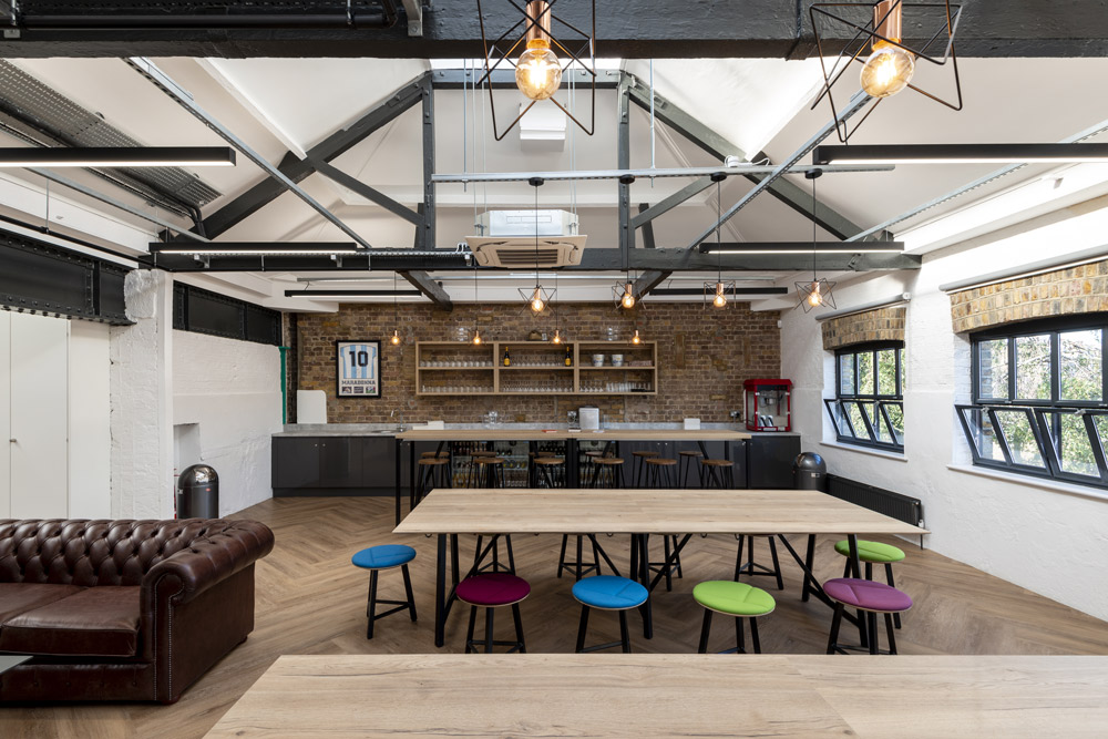 Blending a modern office into an iconic building