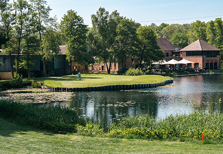 Golf Practice Areas | Driving, Chipping & Putting in Surrey