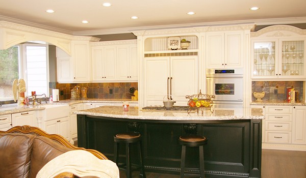 Our Kitchen Cabinetry Portfolio | Oak Grove Custom Cabinets - Elevating ...