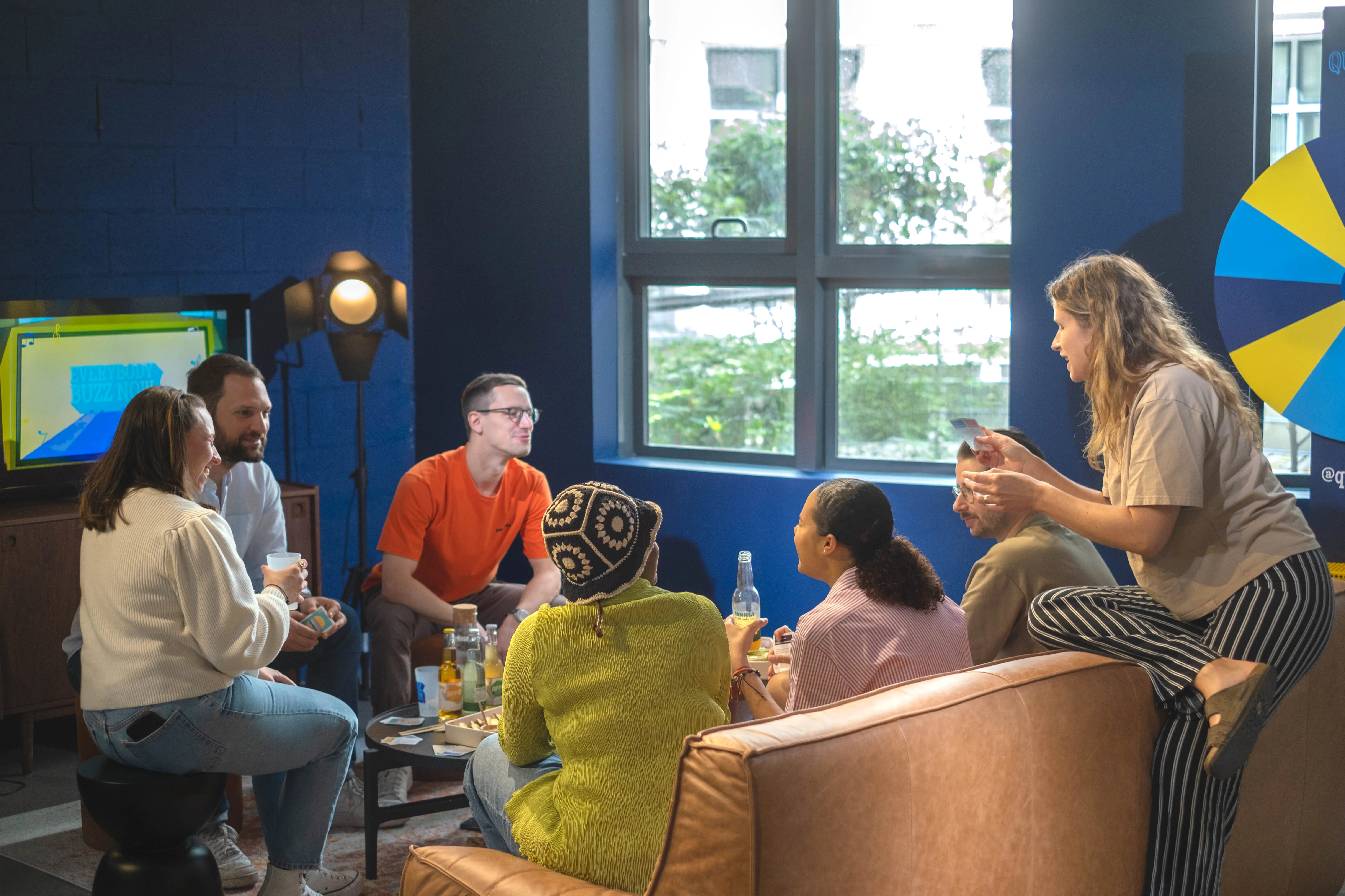 Plan a team building or a business seminar - Quiz Room