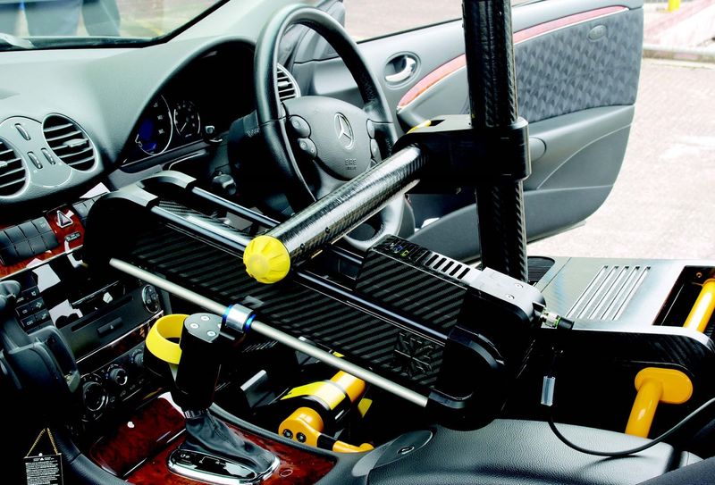 TeSys > Solution > Robot Driver & Throttle Actuator