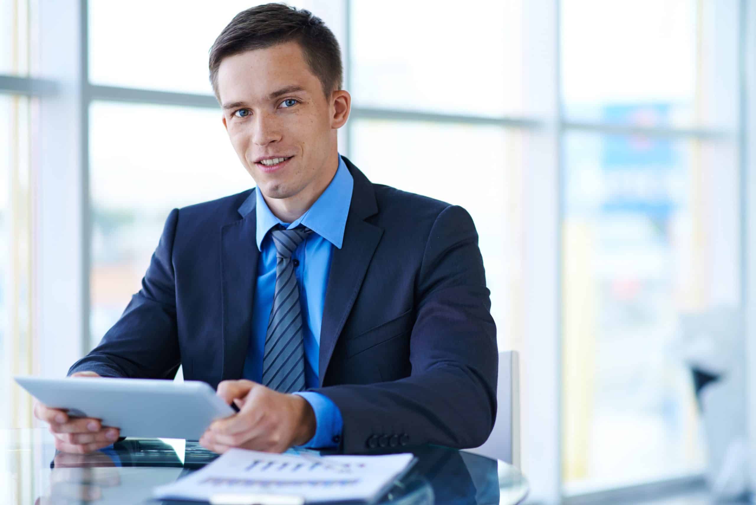 ¿Cómo escribir de manera exitosa un CV de gerente general? ¡Ejemplos ...