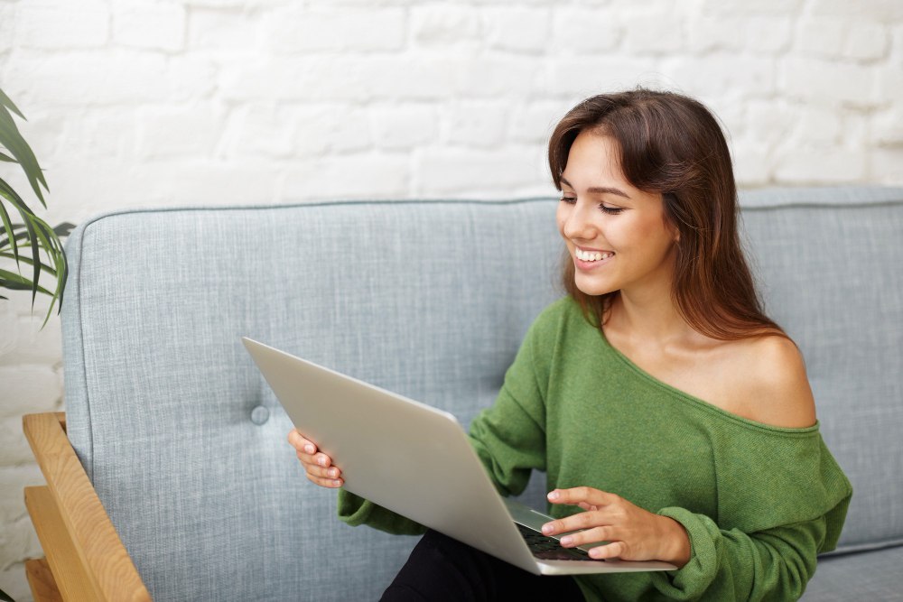 Ejemplos de cómo iniciar un correo formal + Guía precisa de redacción