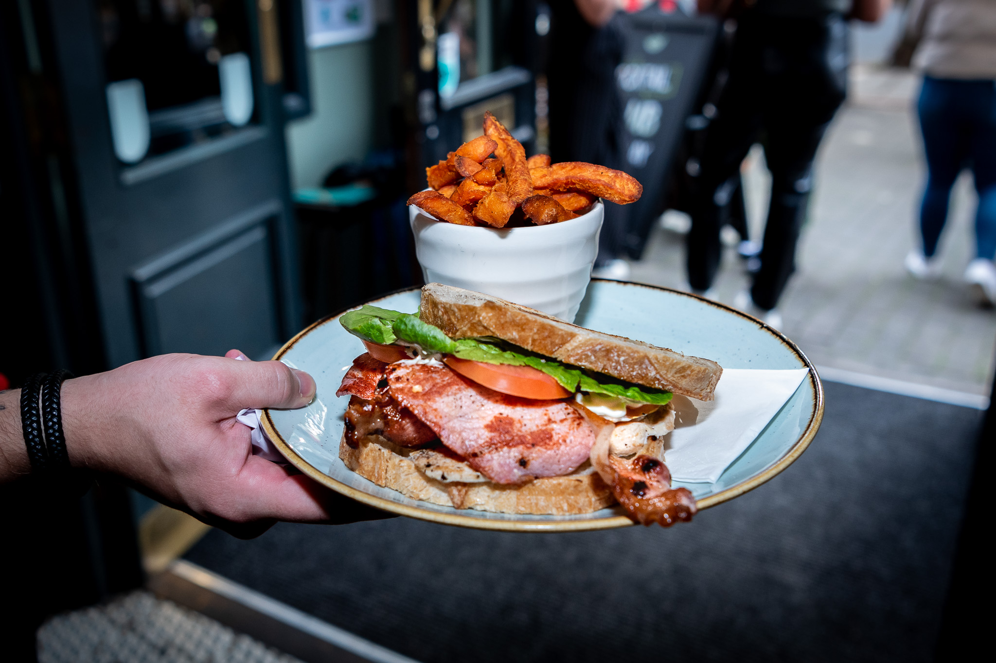 The Pontacanna Inn | Best Pub Food in Cardiff