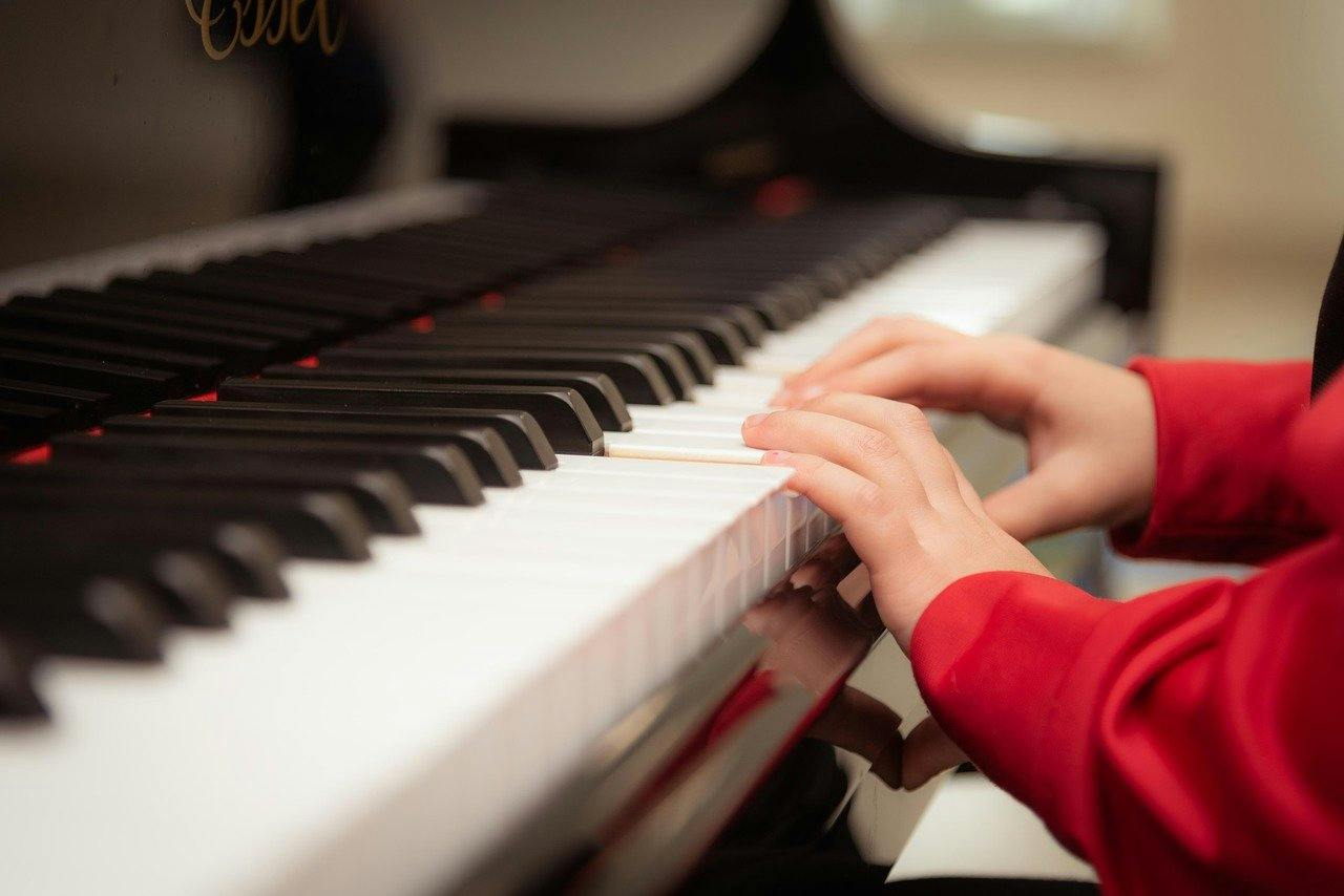 Classroom Music Playlist - School Appropriate Songs | Blog