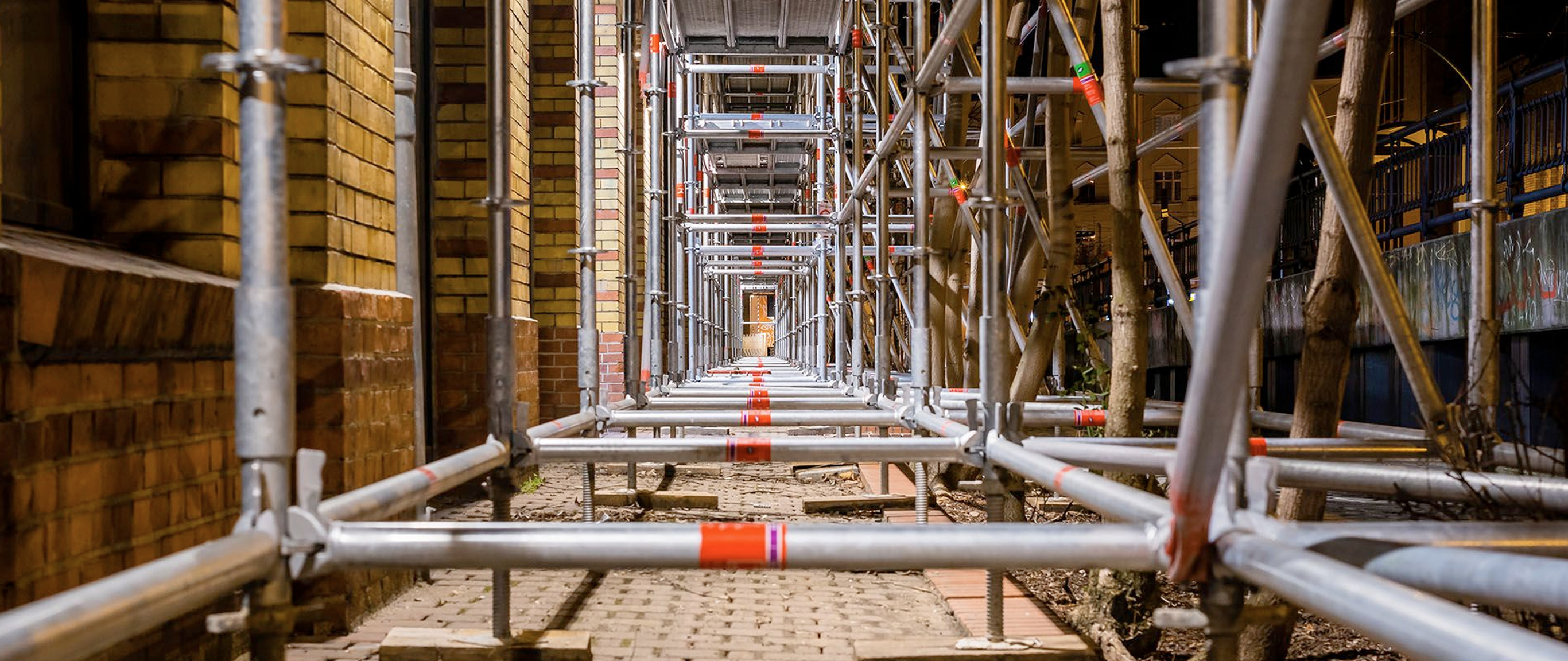 Birdcage Scaffolding - Kopa Scaffolding: Excellence Above Ground