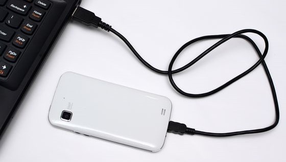 How Do I Transfer Photos from My Smartphone to My Computer?