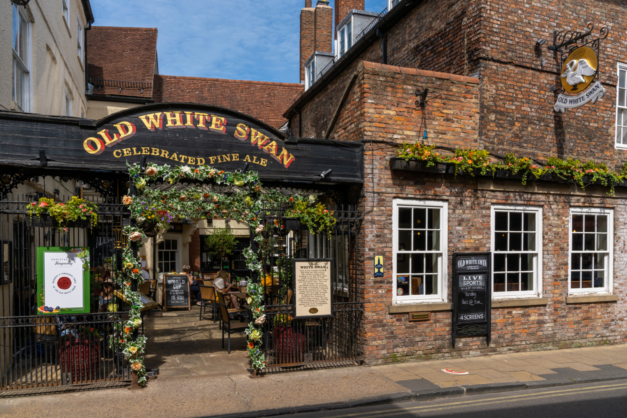The 8 Must-Visit Pubs in York | Kit Keeper