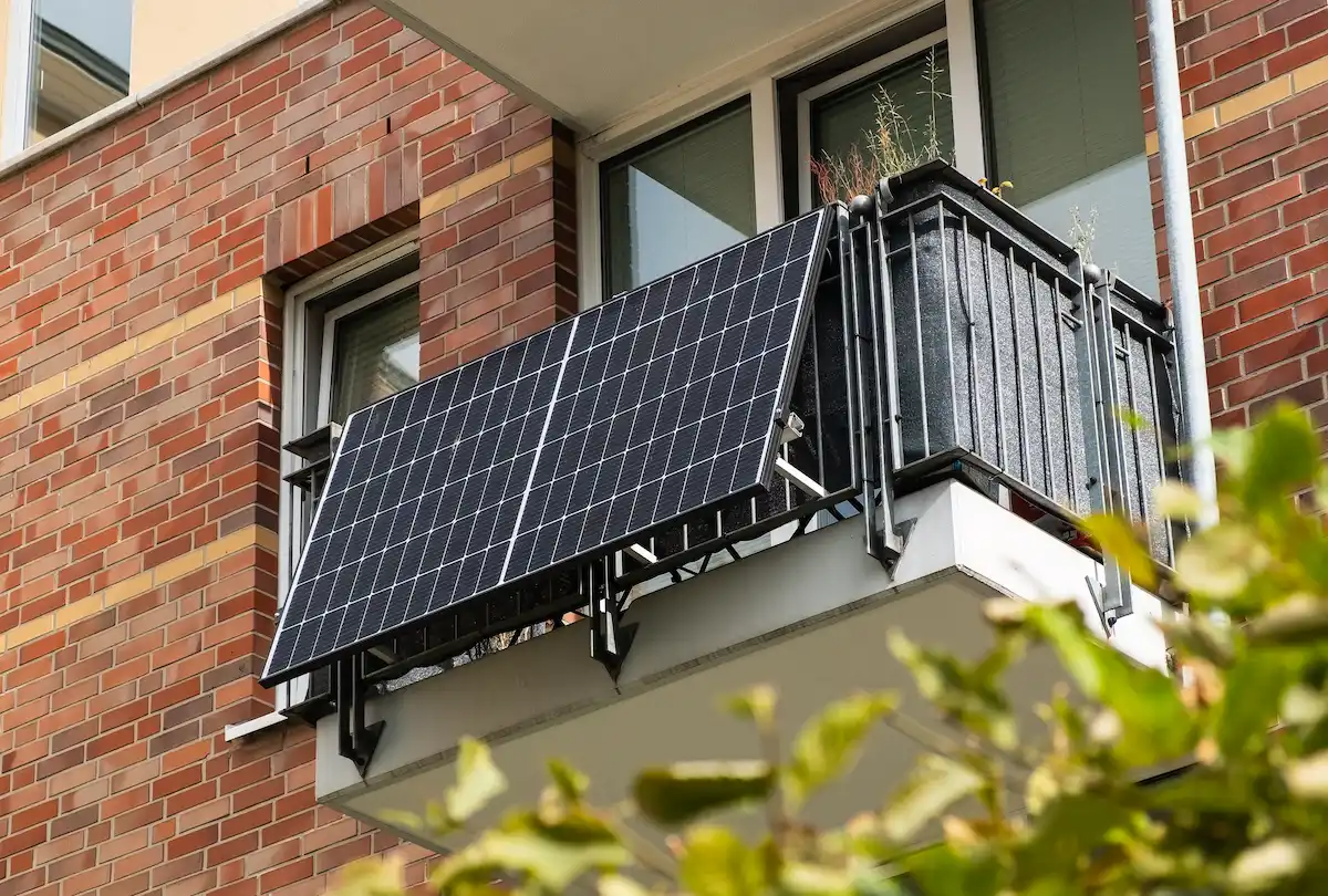 Lakis Solarworld - Lass die Sonne in dein Herz