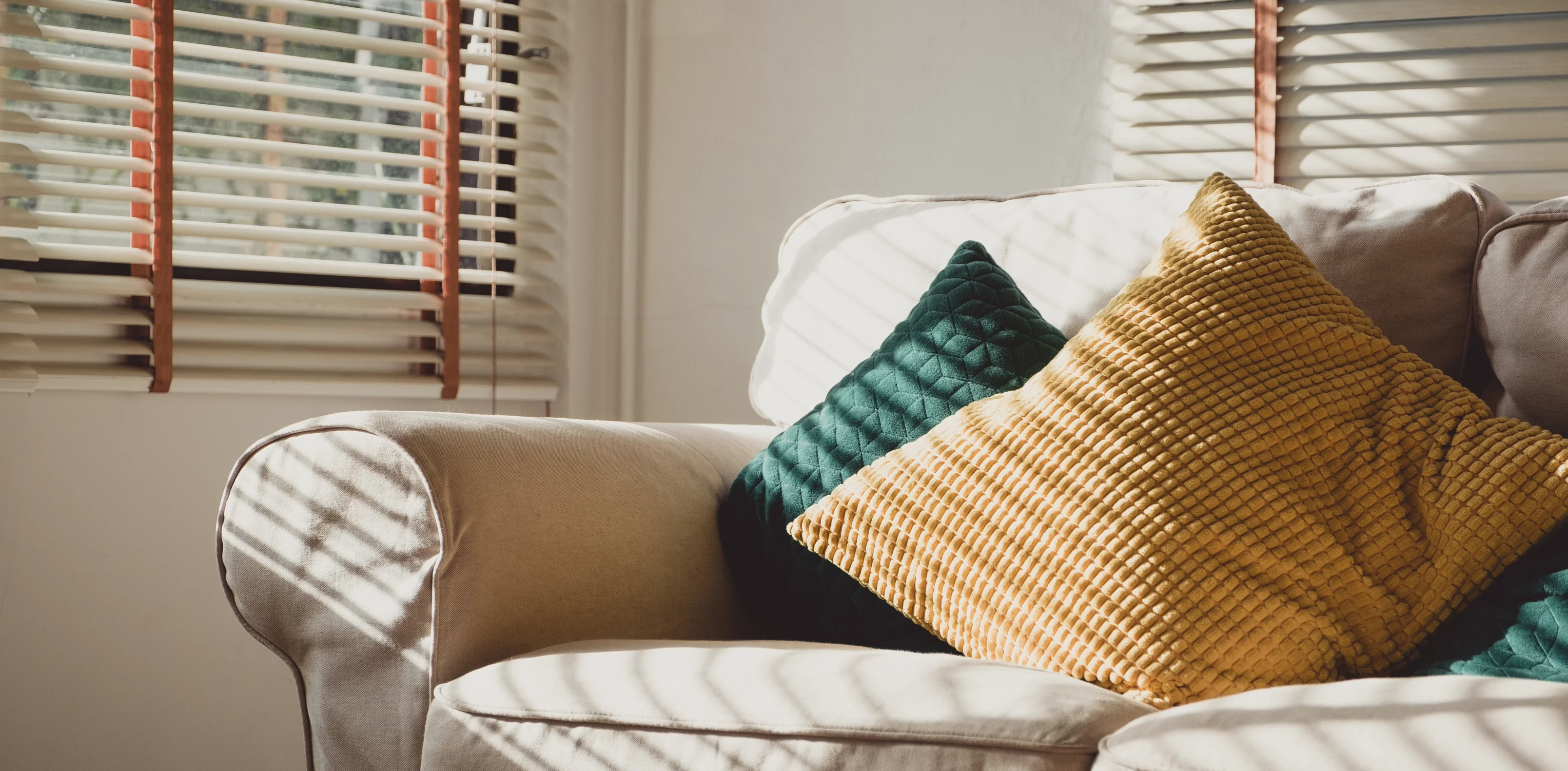 Common Living Room Lighting Mistakes and How to Correct Them - Senkus ...