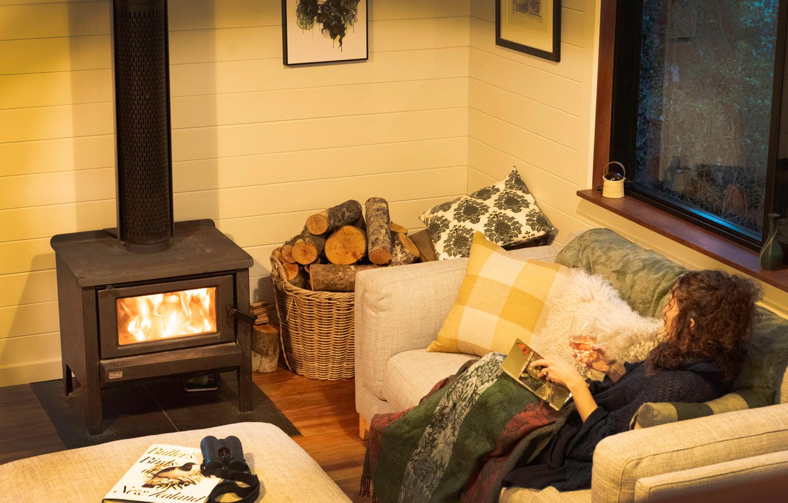 Te Aka Treehouse - Home