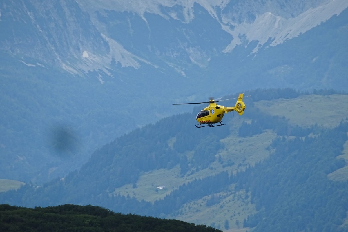 Top 4 Construction Helicopters for Your Next Project | Helicopter Express