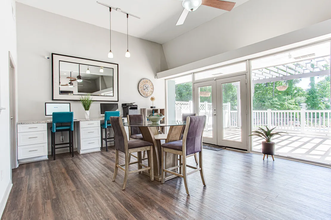 Elevate at The Pointe | Luxury Apartments