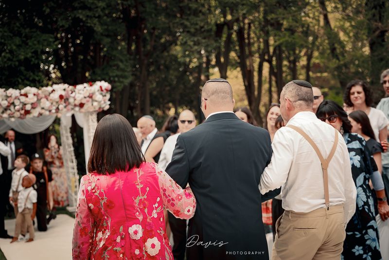 Yehoshua Davis Photography | Simchas | Portraits | Wildlife