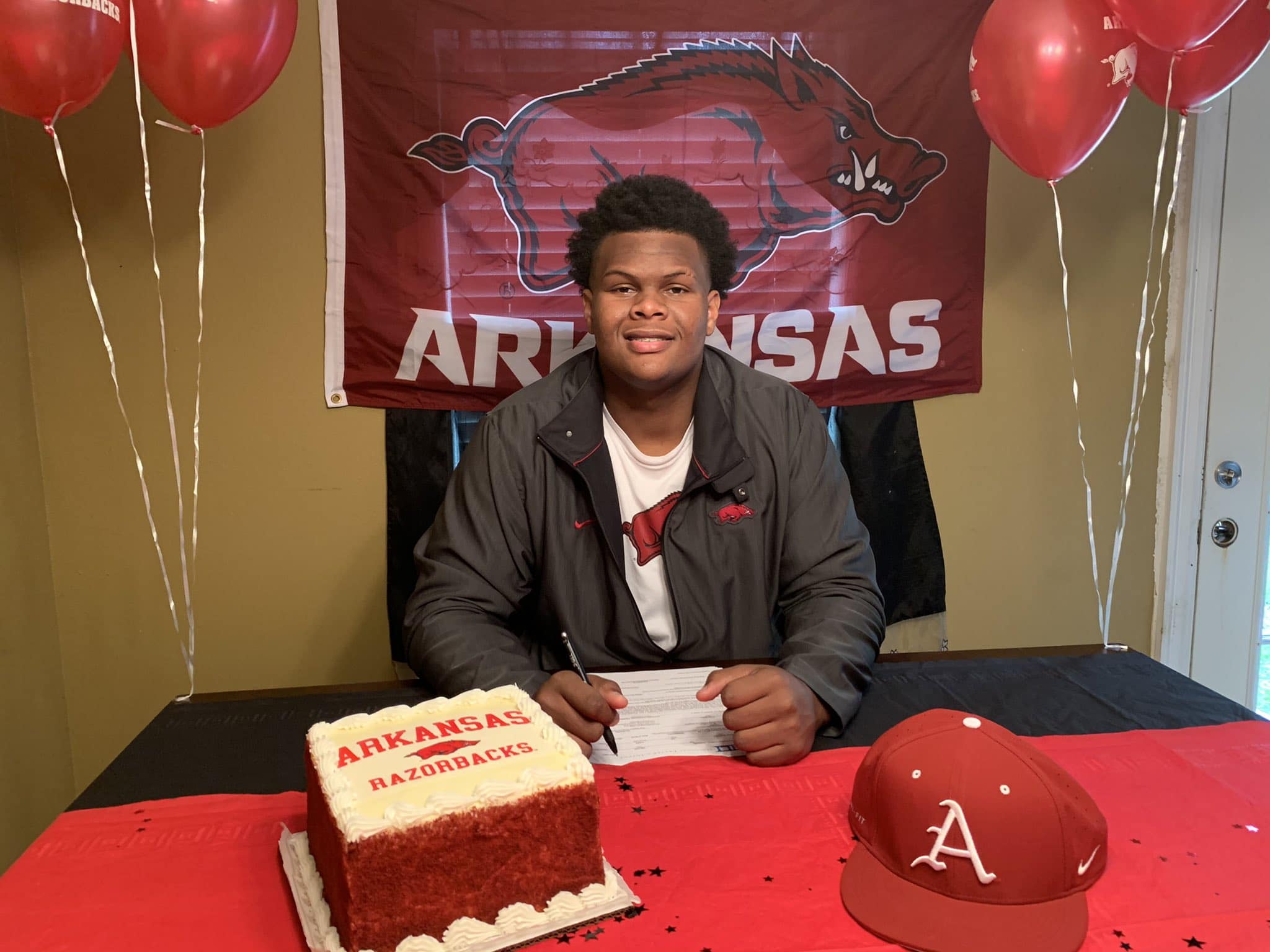 Arkansas Gets Massive Signee In Beau Chene Offensive Tackle Devon ...