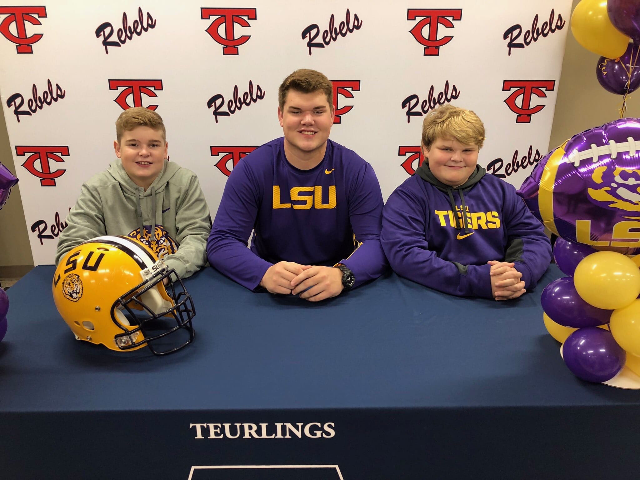 Teurlings Catholic's Third Generation Offensive Lineman Thomas Perry ...