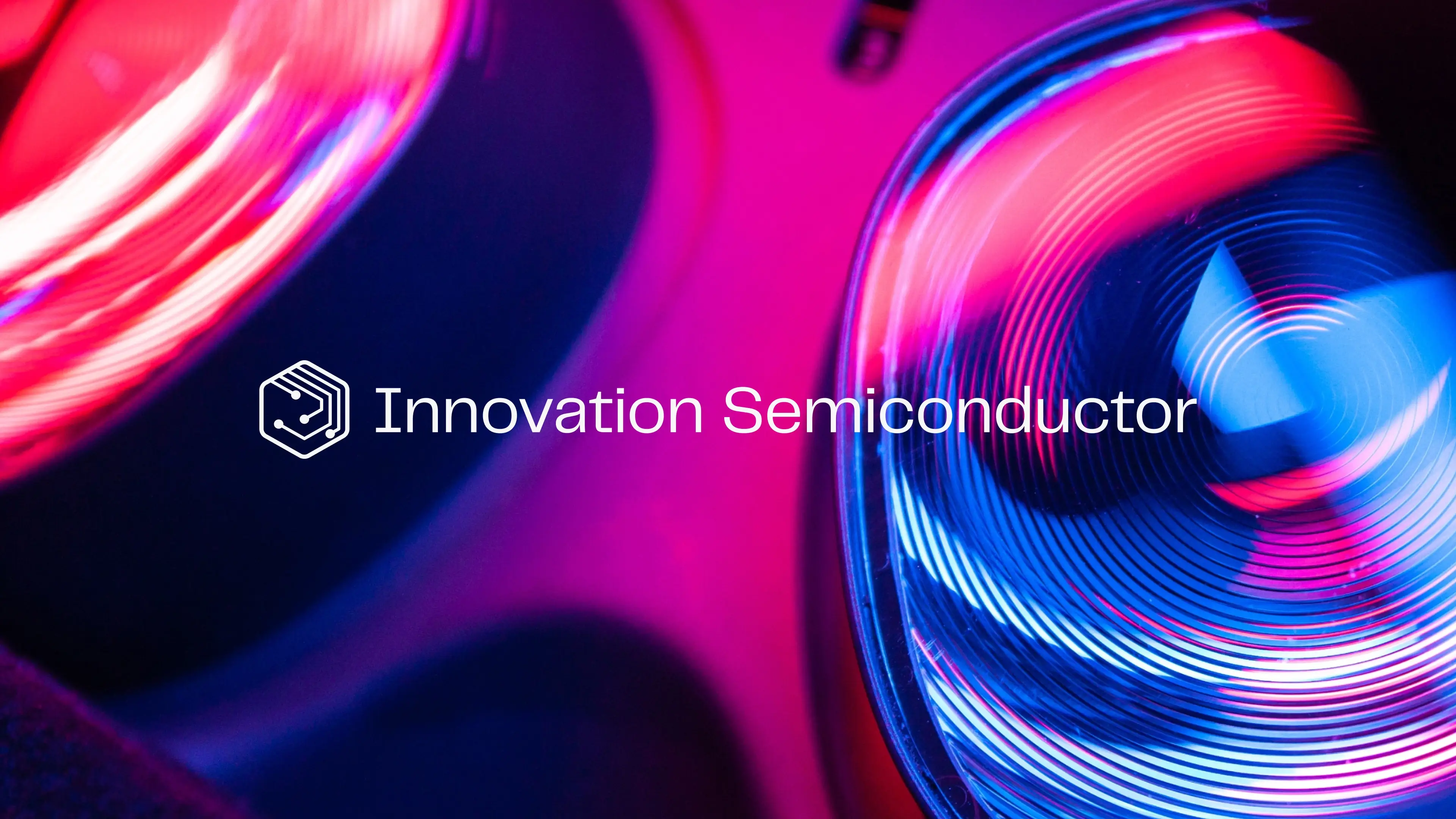 Innovation Semiconductor | Website by Miolo
