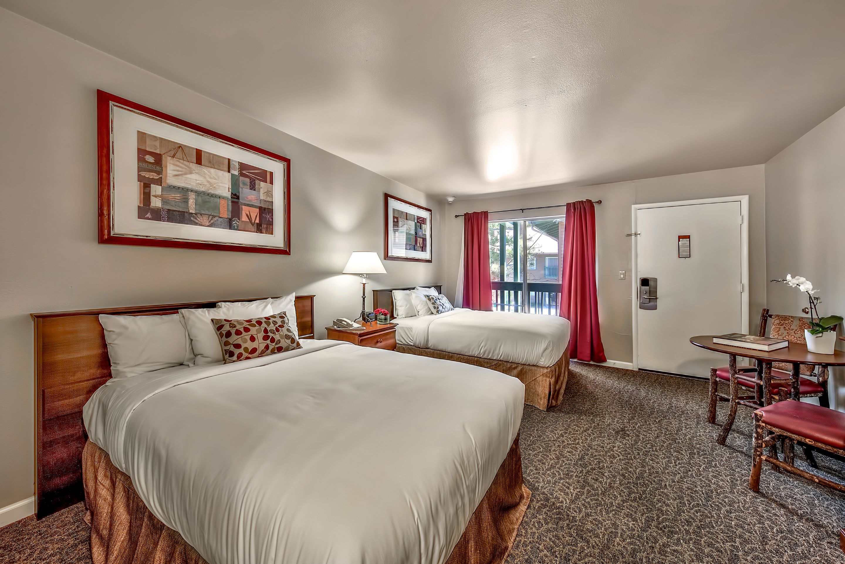 Rooms & Suites at Heavenly Village | Forest Suites Resort